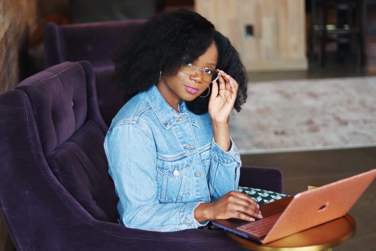 Every Digital Creative Needs These Trendy Computer Glasses - Adorned in ...